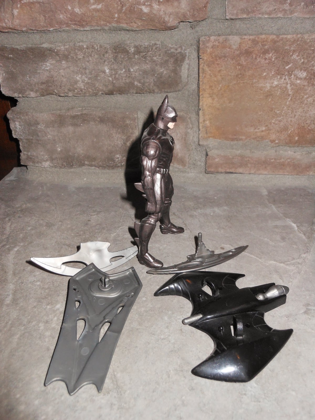 Emperor Dinobot's giant Batman figure database and review site!: Hover ...