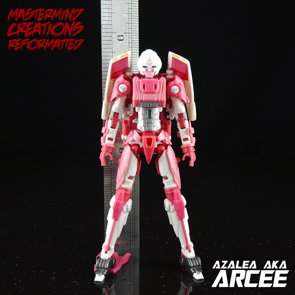 Opelouis's Toys Collection: Mastermind Creations Azalea(aka Arcee).