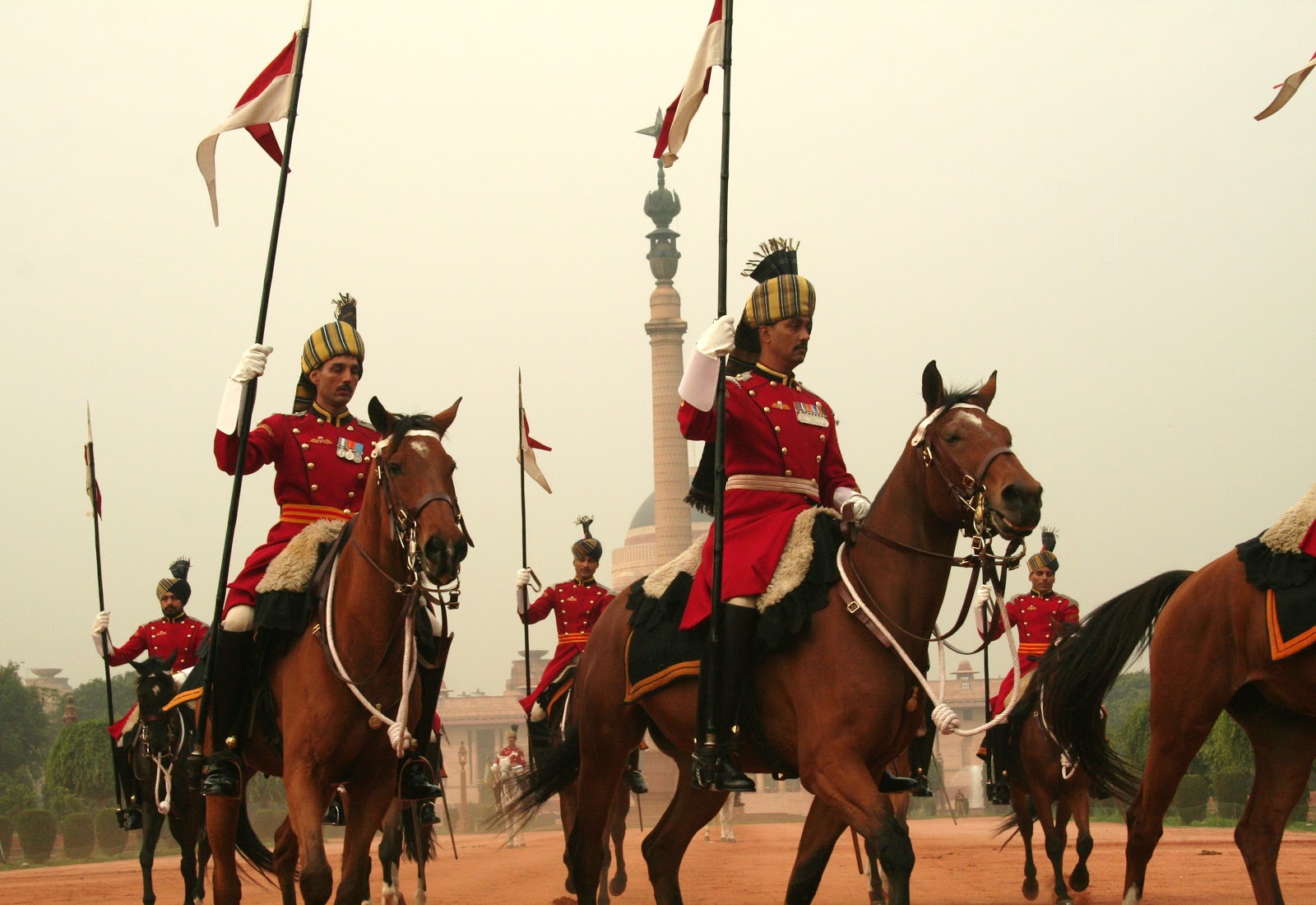 Destinations of India: Rashtrapati Bhawan - Change of Guards Ceremony