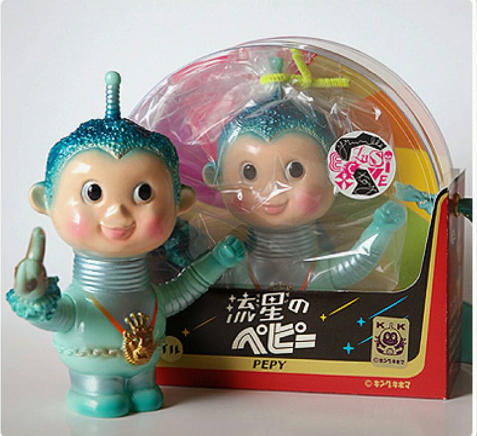 邪膠集中營 : 越玩越開心 ILUILU イルイル 異次元怪獸 和 首領