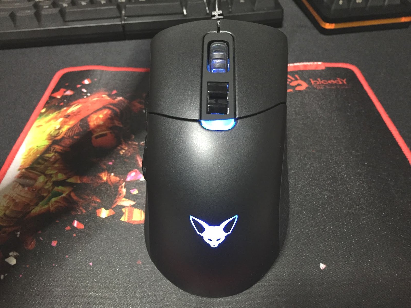 Chocolate Device2: Fenek Standard Issue Gaming Mouse