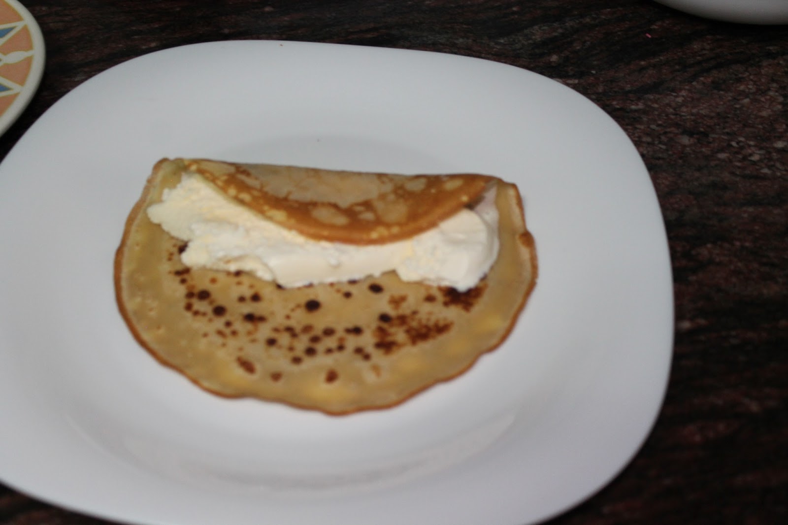 Mis Recetas: Crepes de helado de vainilla y chocolate caliente.