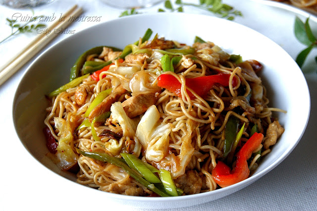 Cocina con Mina: Chow Mein de pollo