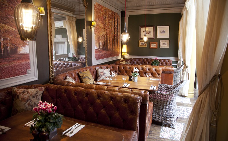 REVIEW: THE GROVE - London On The Inside