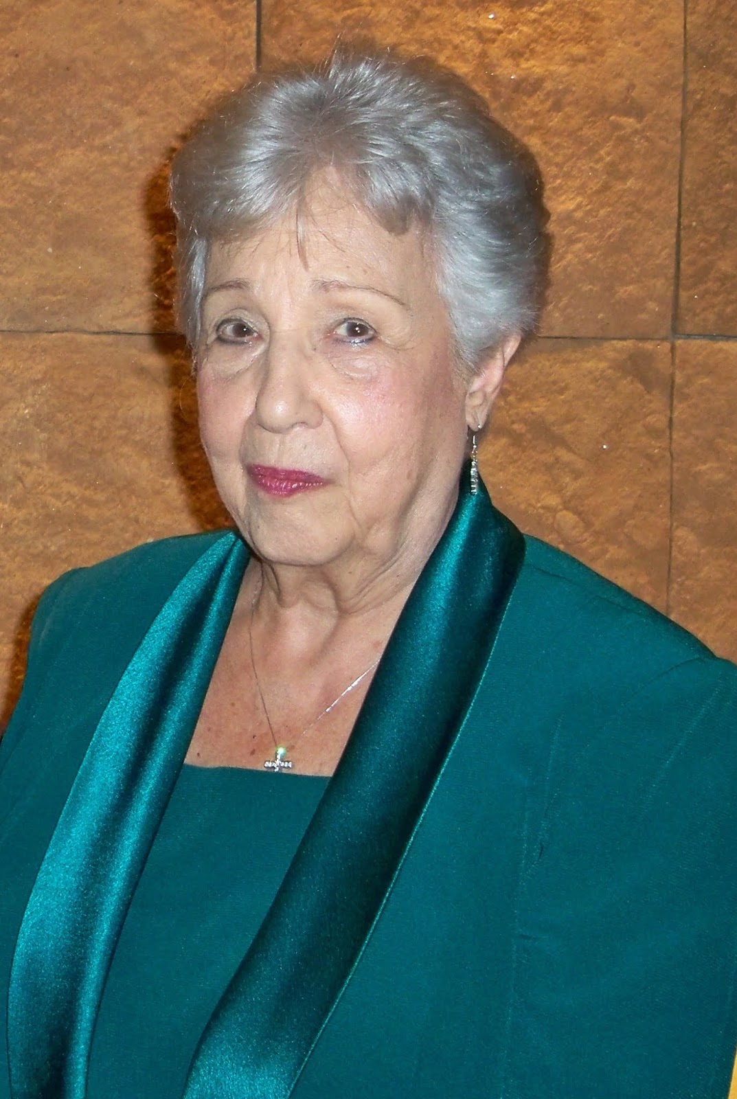 FOCUS PORTAL CULTURAL: ATRAVÉS DO SONETO "GRATIDÃO" DA ESTREANTE MIMI ...