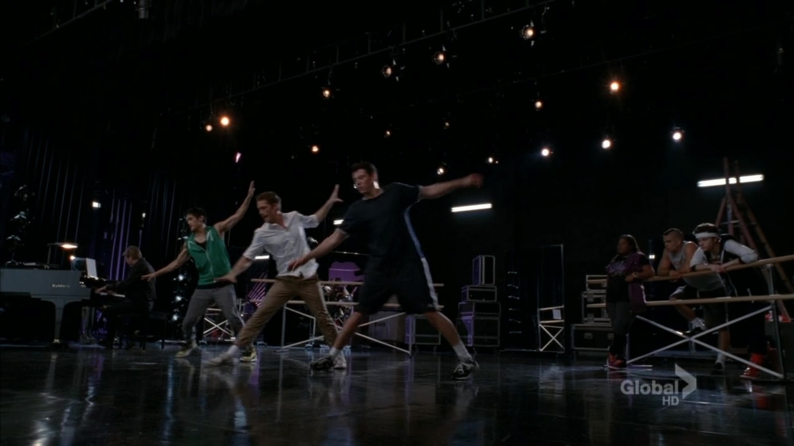 Glee 3x02 – I Am Unicorn