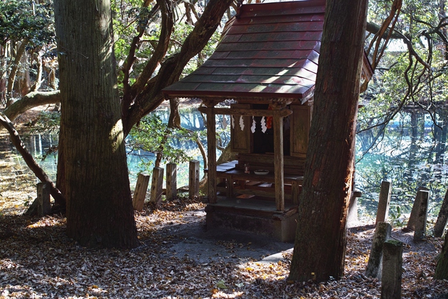 Small shrines in Japan / Hokora / Shinto concept