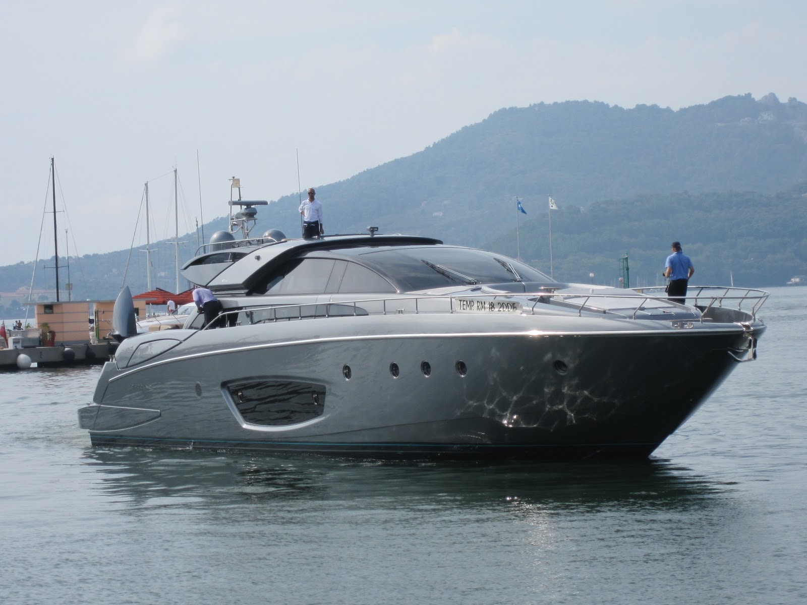 Riva Yacht: Riva Yachts Domino 86'