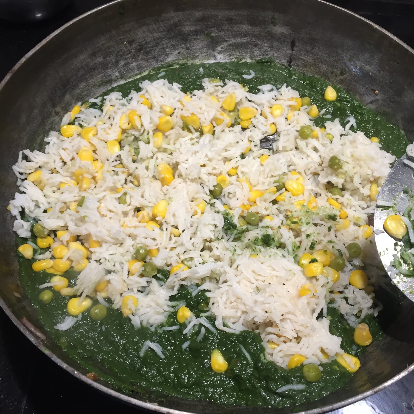 MASTERCHEFMOM: Palak Makai Rice Recipe | Indian Style Spinach Corn Rice ...