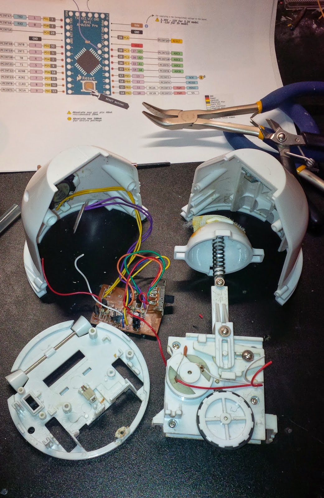 Arduino-Pi Ramblings: PenguinBot - Fun weekend Arduino Project!