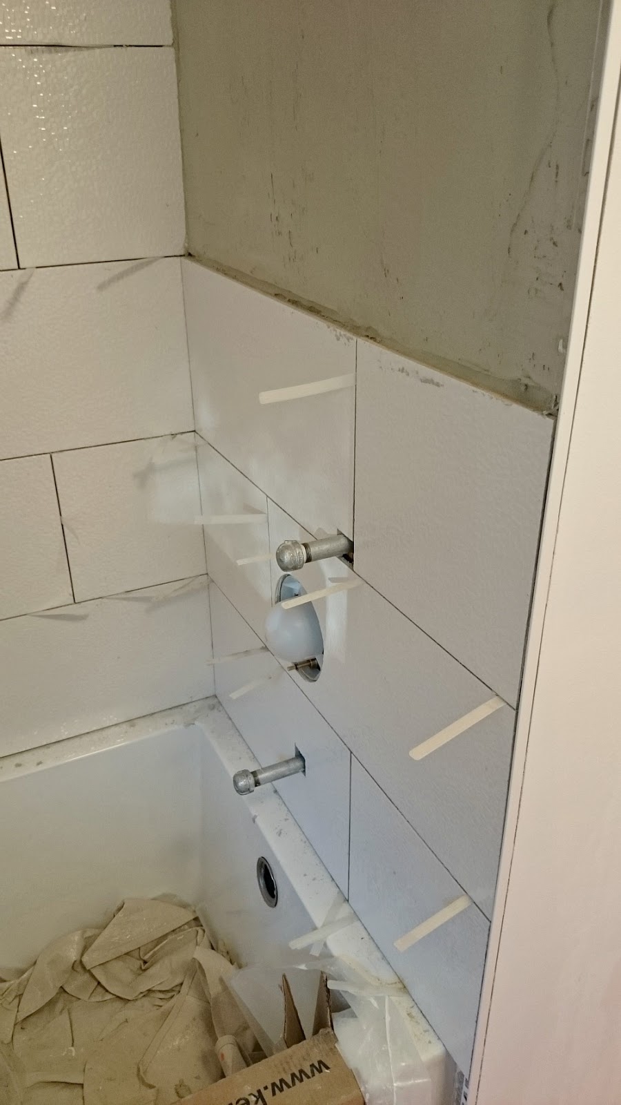 Bathroom Update: What to Expect Tiling a Bathroom | Dans le Lakehouse