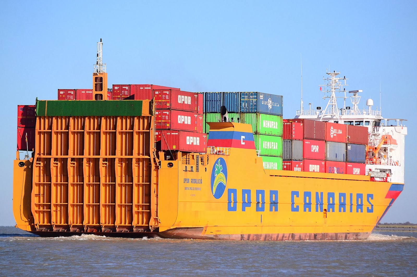 BUQUES MERCANTES A SU PASO POR SANLUCAR DE BARRAMEDA: OPDR ANDALUCIA