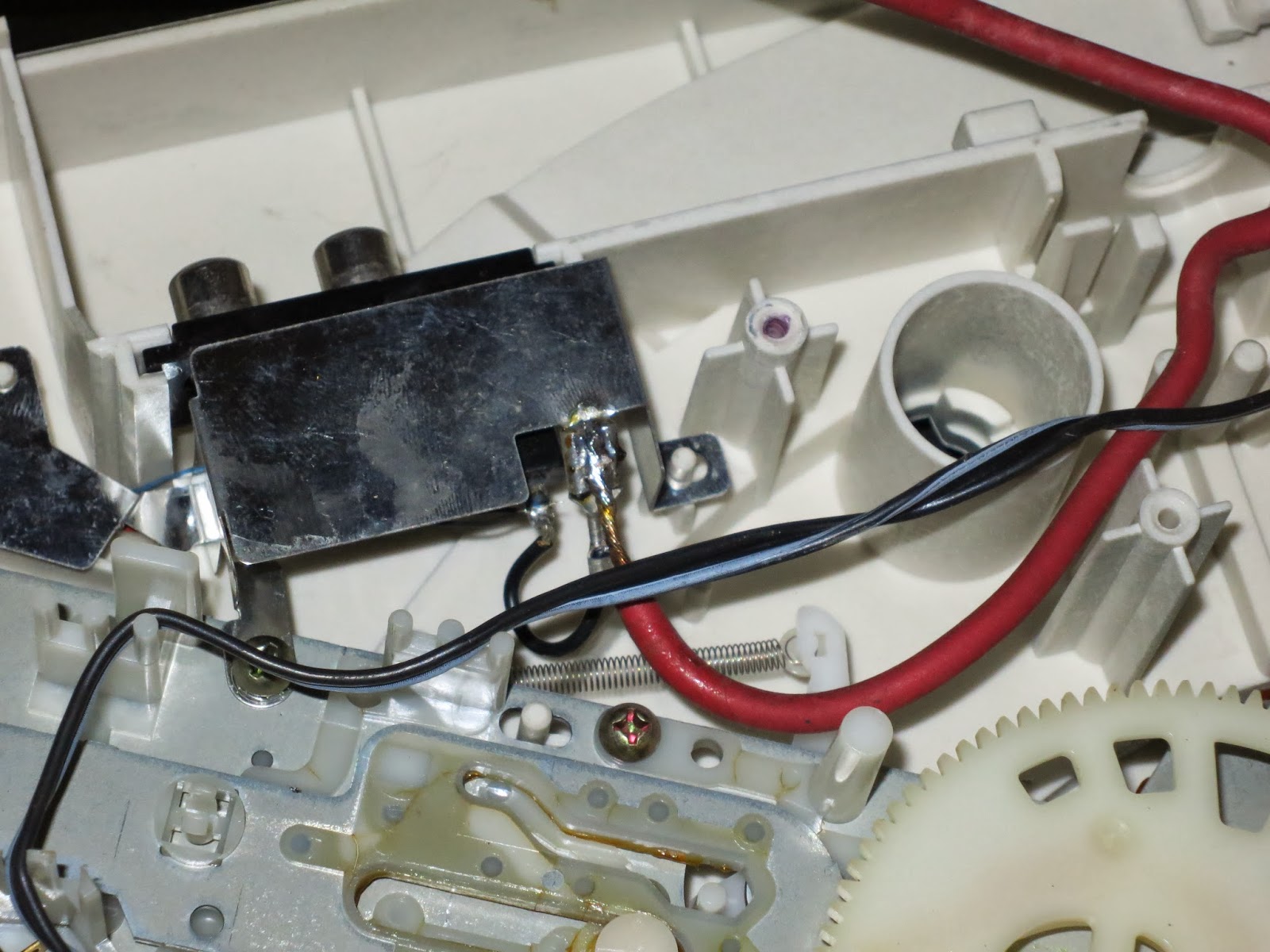 The Destitute Developer: MCS 6604 Ground Wire Replacement