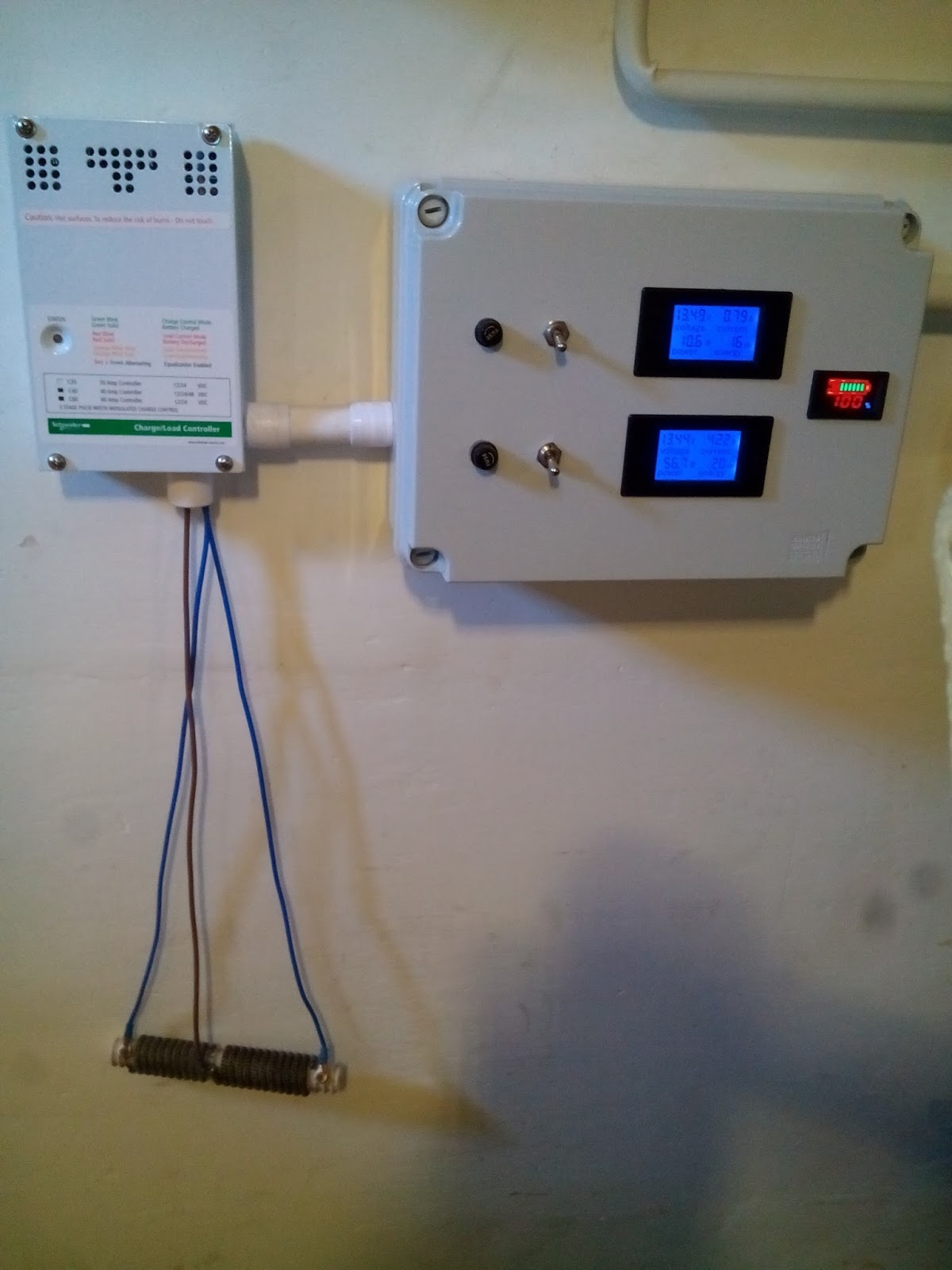 Brian Ellul Blog: Product Review - Schneider Xantrex C35 Charge Controller