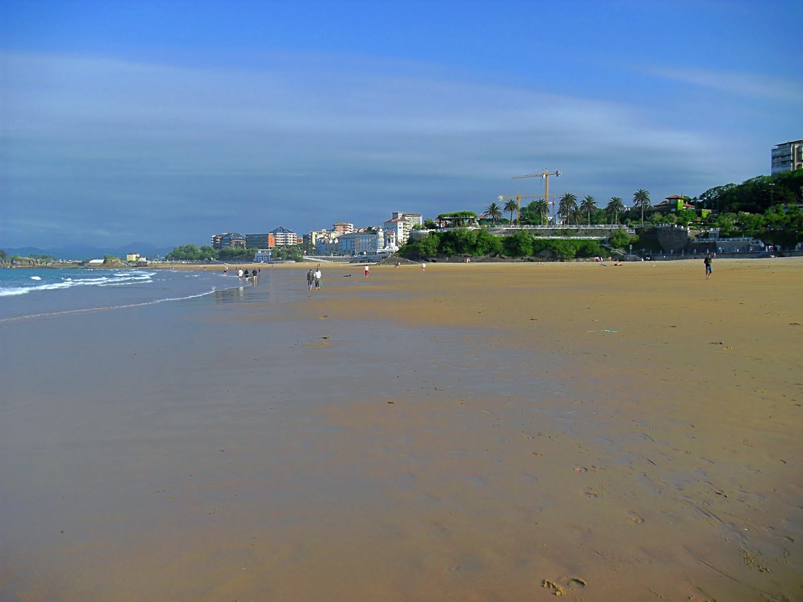 playas y paseos por la costa: PASEO POR LAS PLAYAS DEL SARDINERO