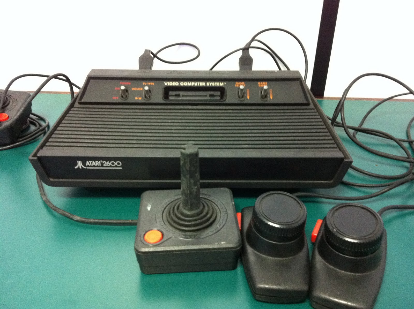 Colecciones antiguedades y otros..: Consola de videojuegos