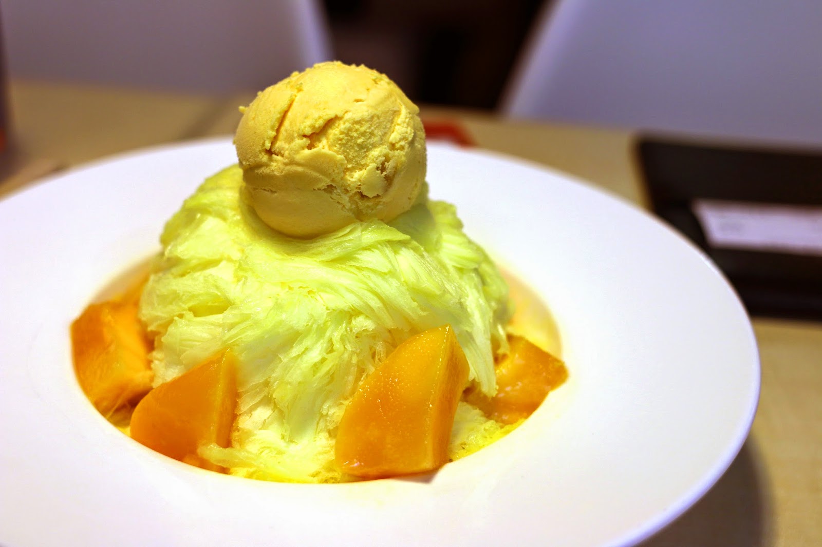 FOOD CRAVER: Mangochacha - Legit Taiwanese Mango Shaved Ice