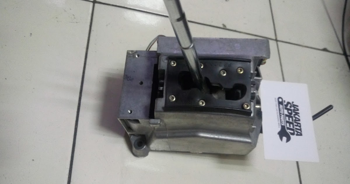 Perseneling gear shifter w220 mercedes