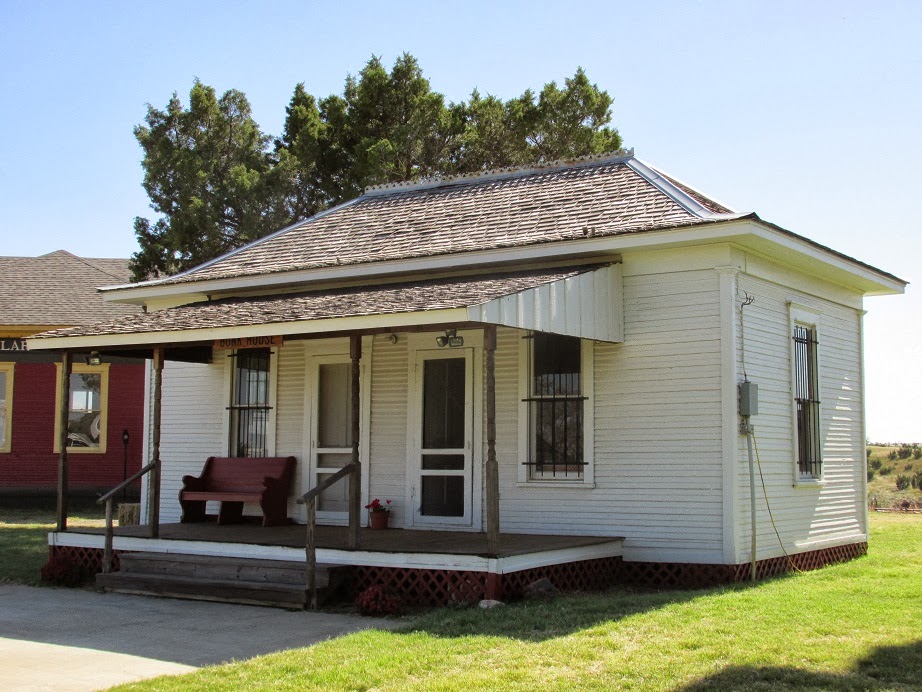 A Visit to the Saints Roost Museum / Texas | Western Trips