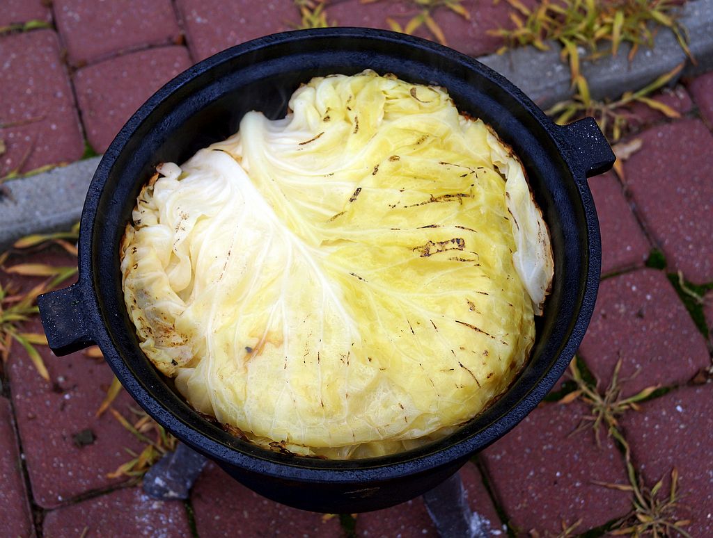 Klasyczny kociołek z ogniska, czyli pieczonki