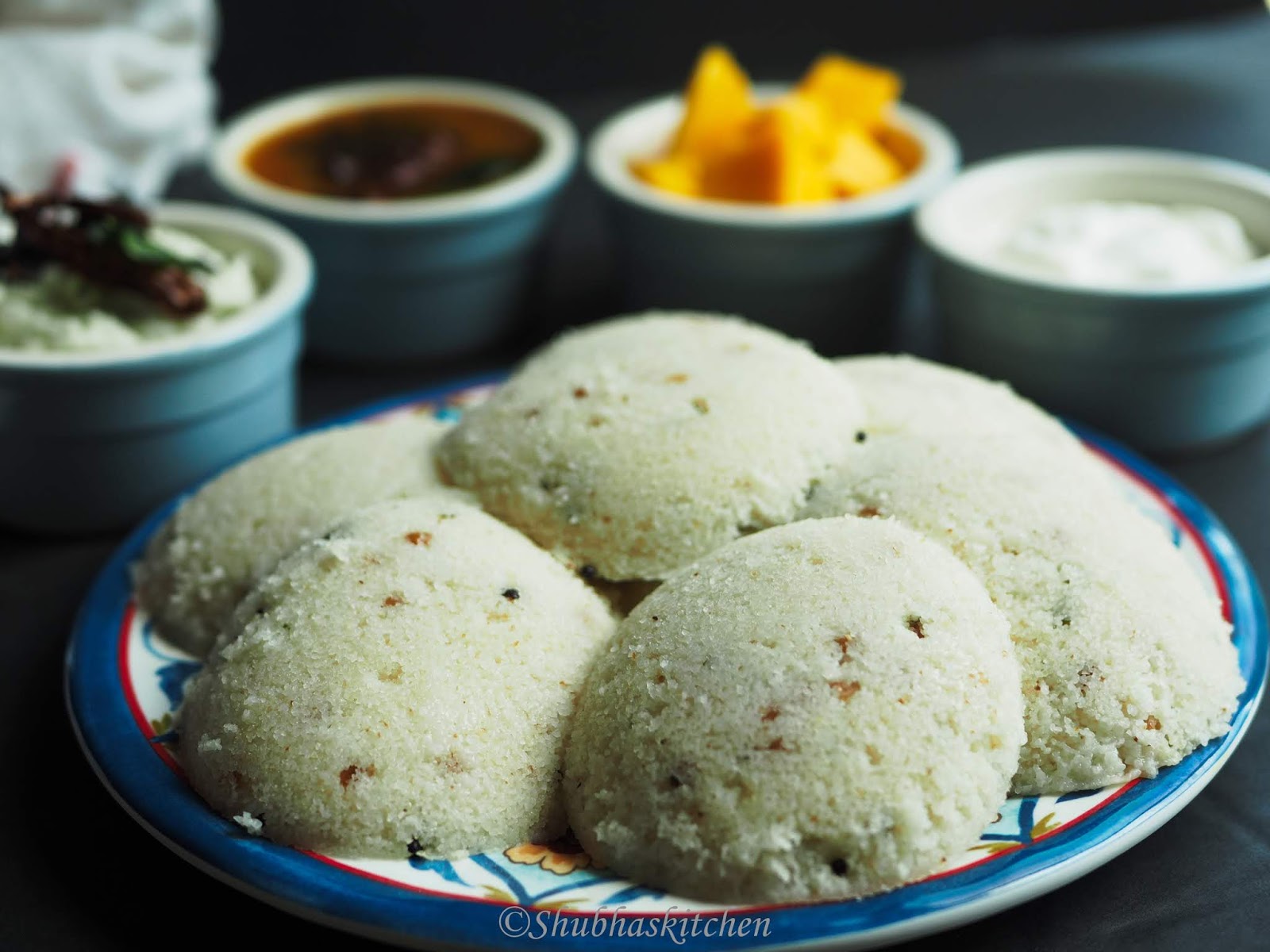Meri Rasoi: Instant Rava Idli (steamed in the Instant Pot)