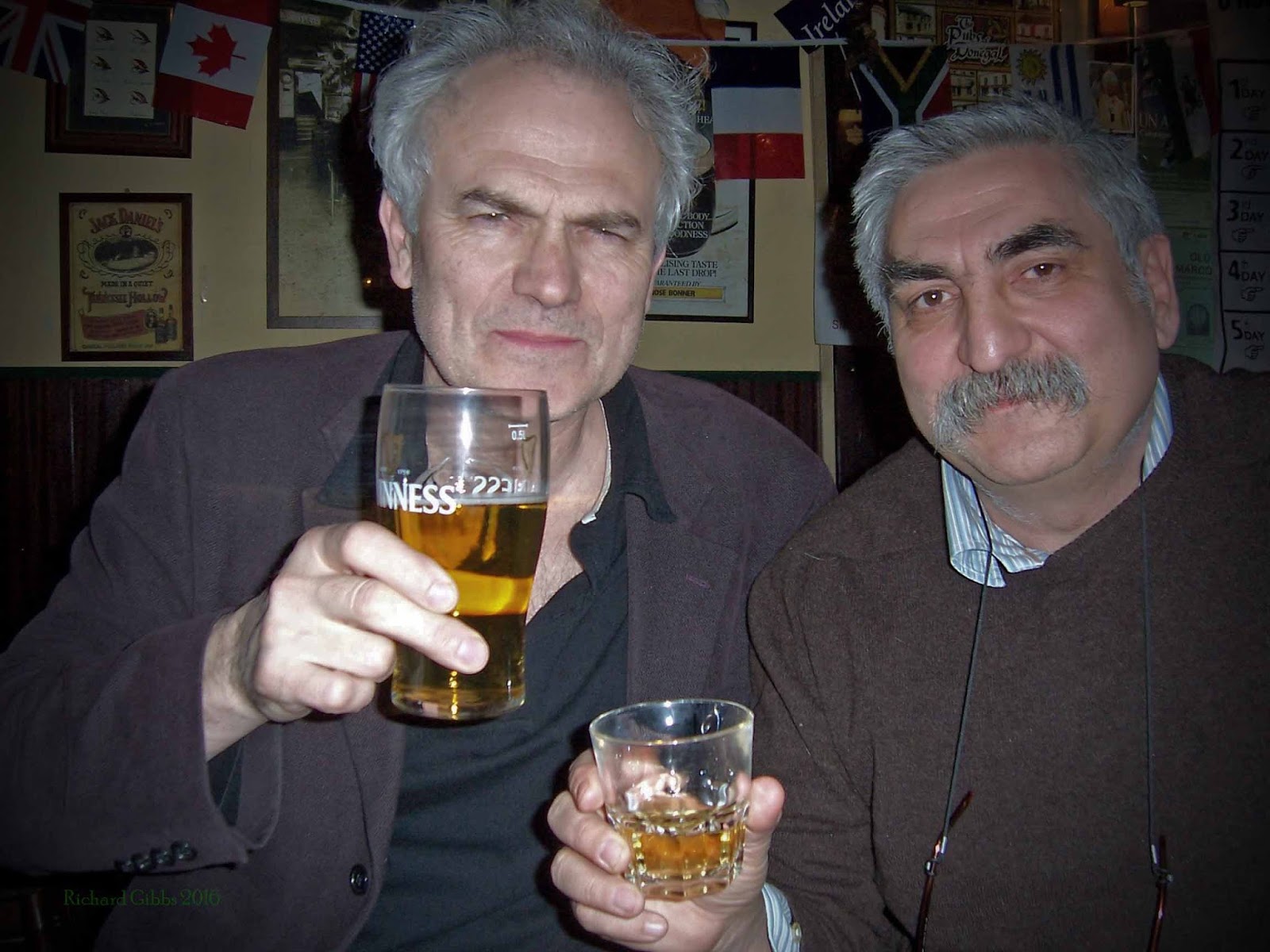 Essays and Diversions: Roma - The Fiddler's Elbow - 40 Years On