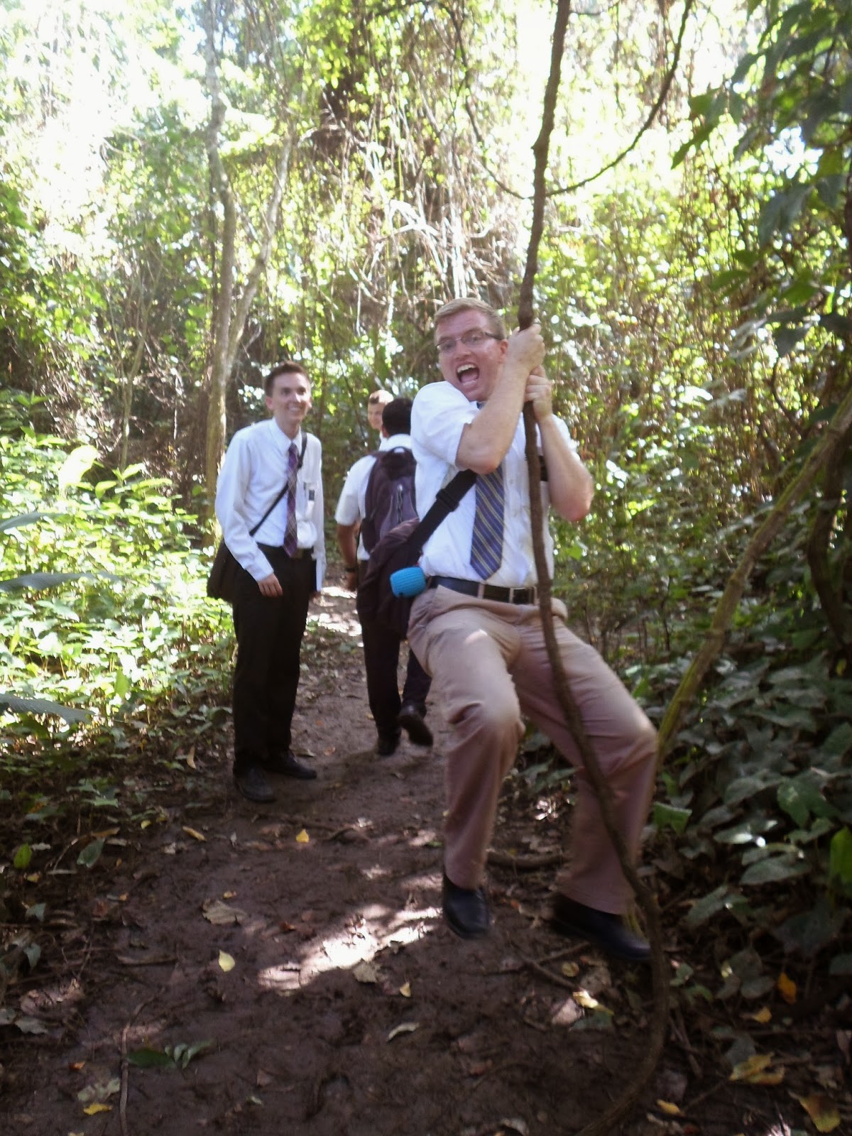 ELDER HUNTER DARREN DEVRIES