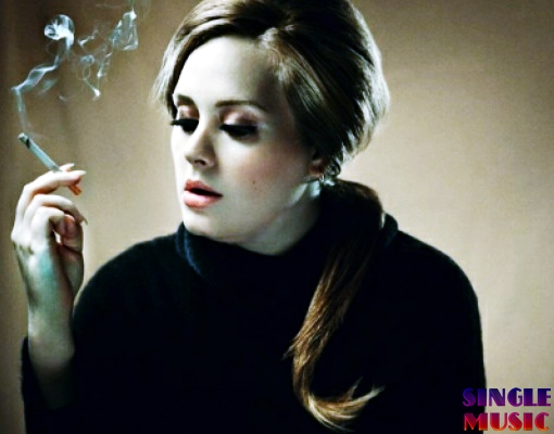 Adele: Cantora continua fumando depois de cirurgia na garganta - Single ...