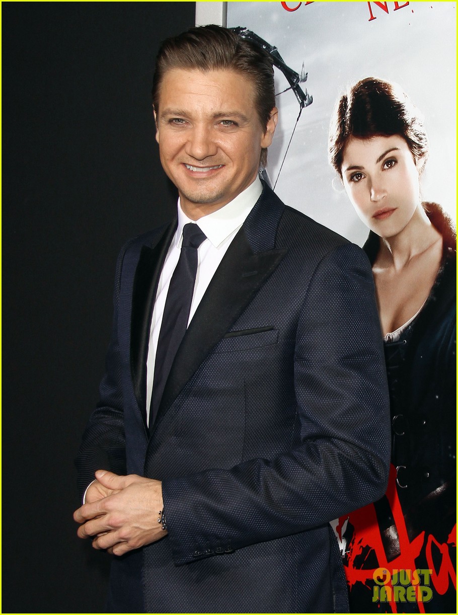 Jeremy Renner American Actor Singer | Jeremy Lee Renner Biography ...