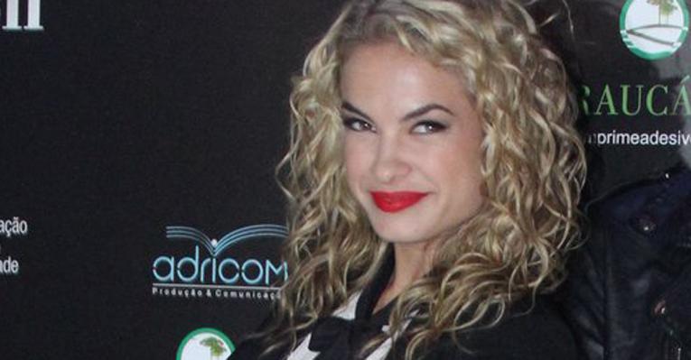 tudos sobre a cantora e atriz: tudo sobre lua blanco