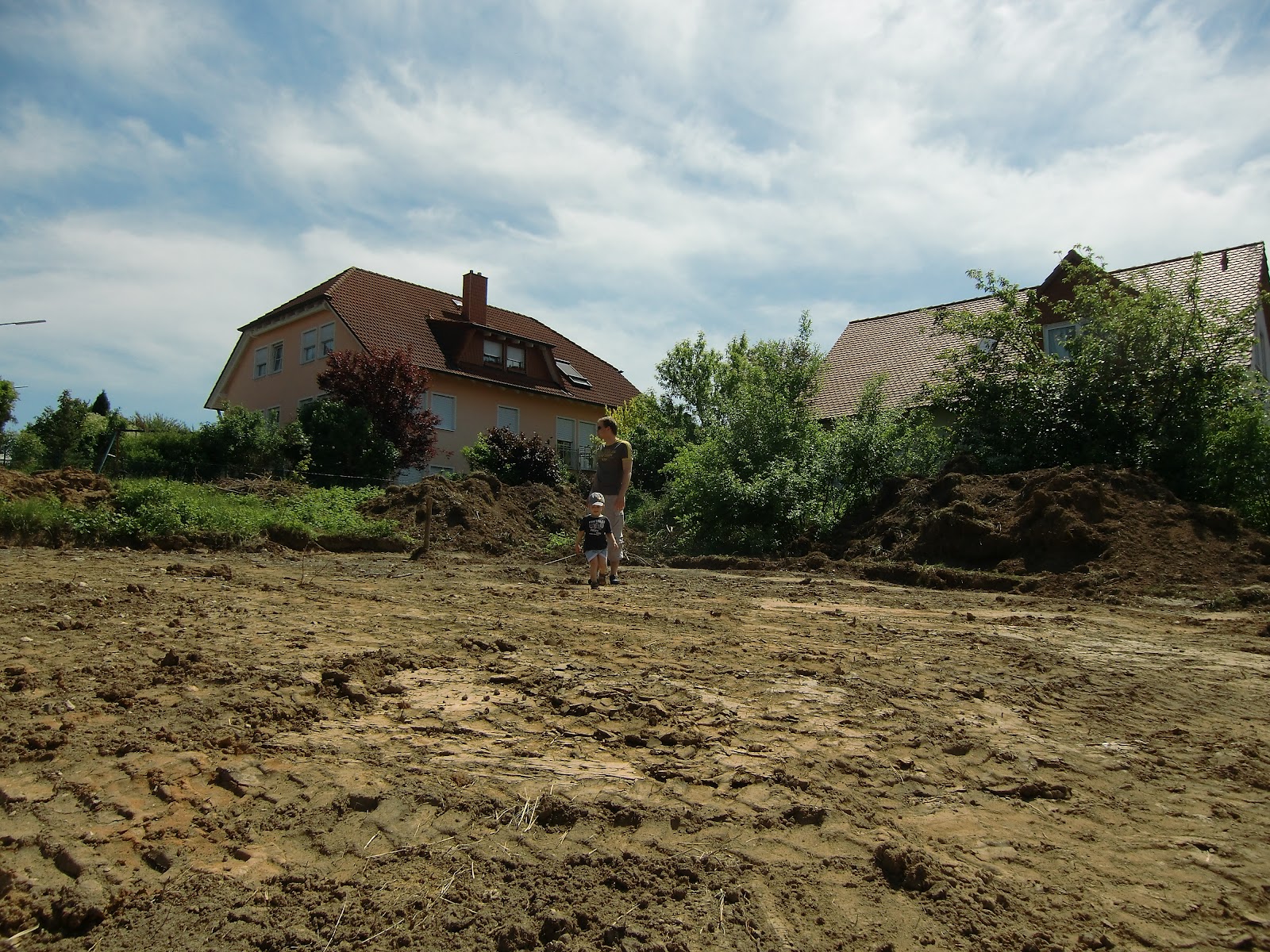 Neues vom Bau: Abtrag des Mutterbodens