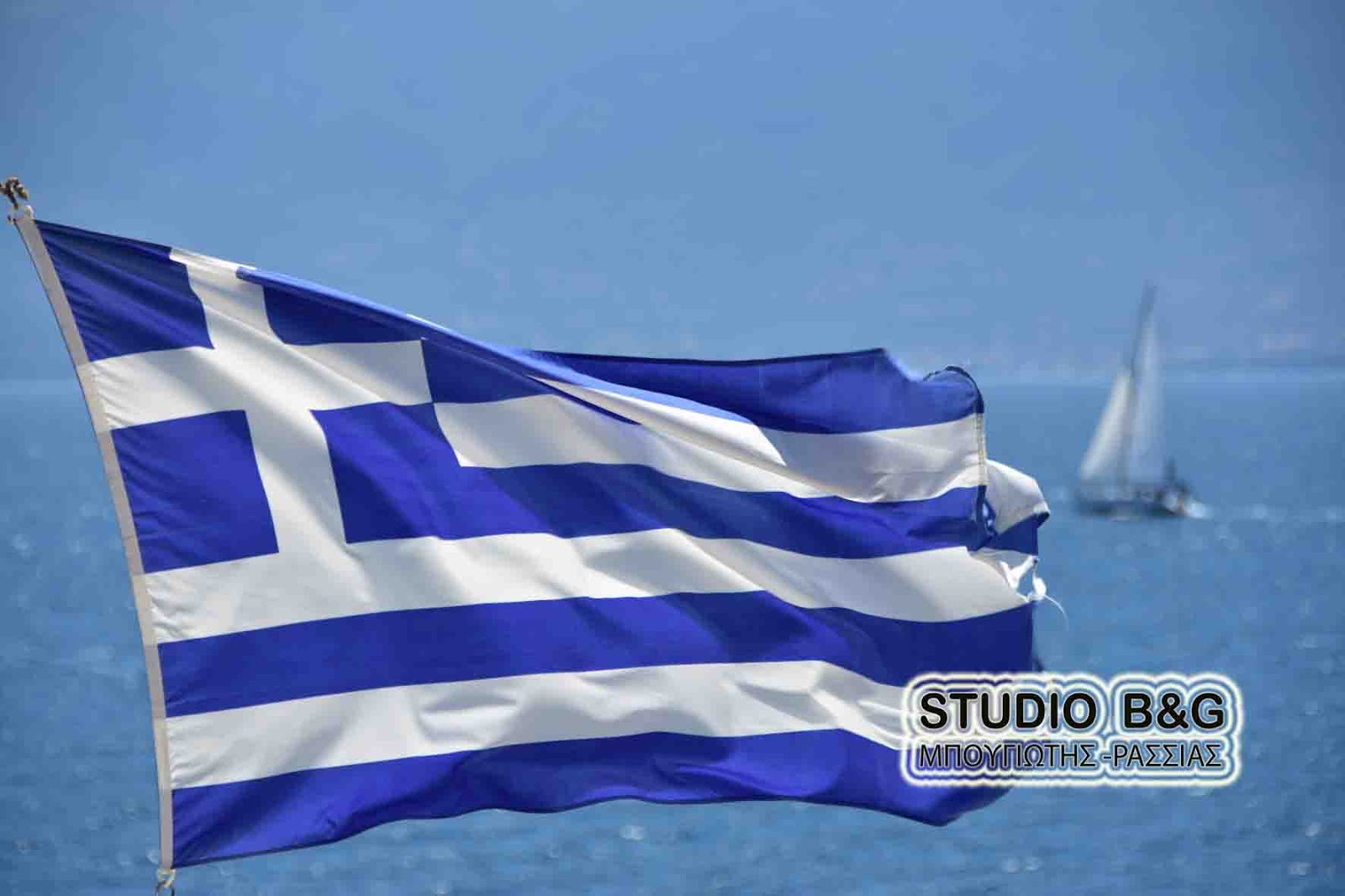 Αργολικός Ποιμήν: ΝΑΥΠΛΙΟ-ΕΛΛΗΝΙΚΗ ΣΗΜΑΙΑ ΣΤΗΝ ΠΑΡΑΛΙΑ