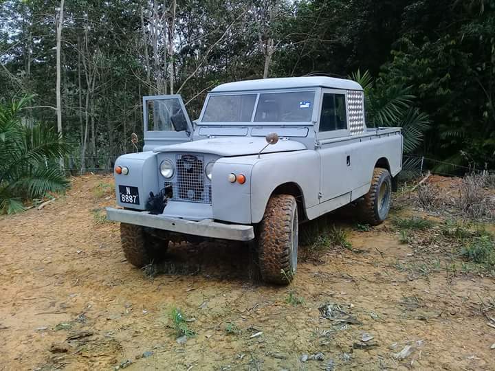 Classic Landy Rover From Malaysia - LAPAK MOBIL DAN MOTOR BEKAS