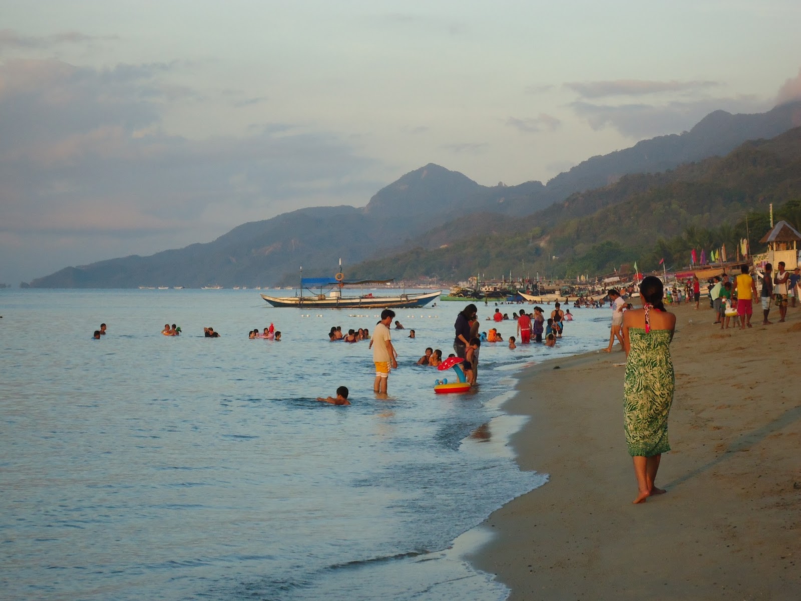 Summer in the Philippines: Famous Beaches, Different Types of People ...