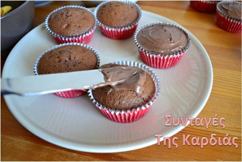 ΣΥΝΤΑΓΕΣ ΤΗΣ ΚΑΡΔΙΑΣ: Cupcakes Ρούντολφ και η παρέα του