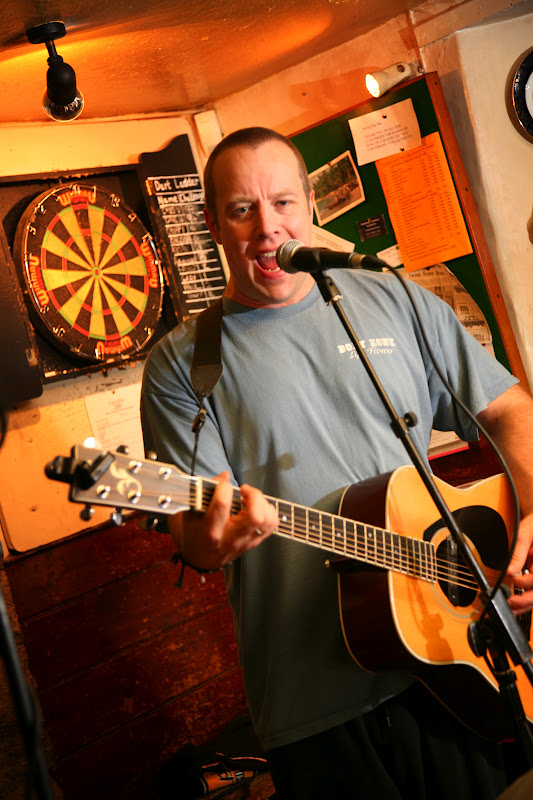 The Rising Sun Inn Gunnislake: Dave Rich open mic............