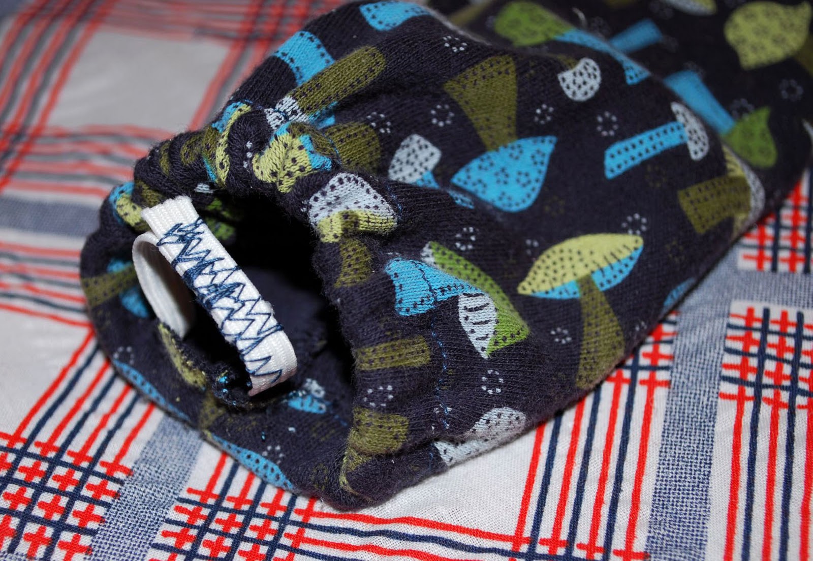 a patchwork world: Tutorial Tuesday: Upcycle an Outgrown Dress