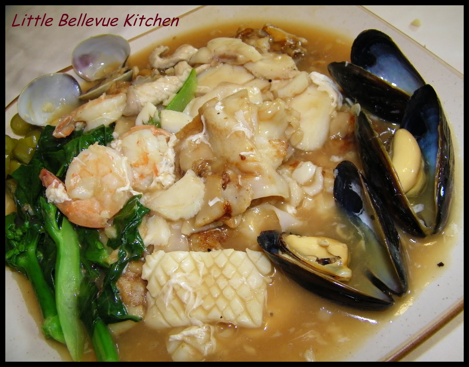 Little Bellevue Kitchen: Seafood Hor Fun (海鲜河粉)