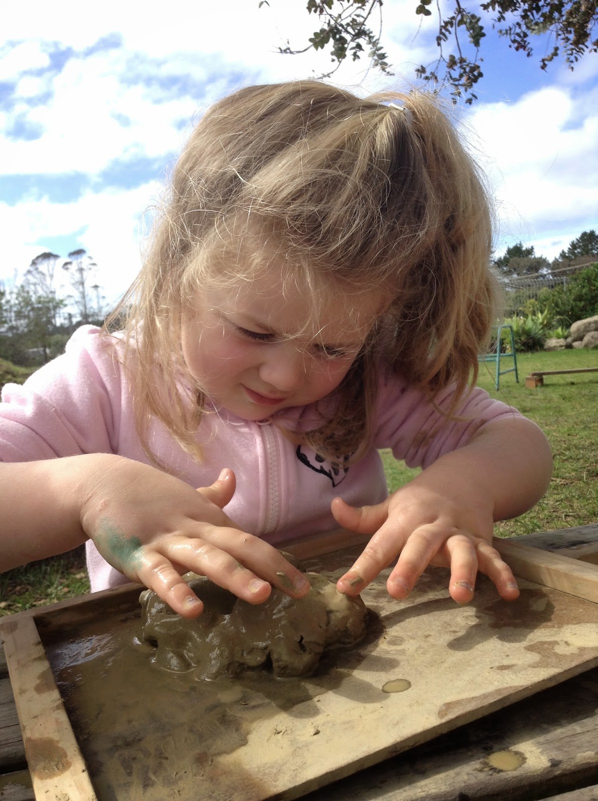 Bream Bay Kindergarten: Experimenting with Clay