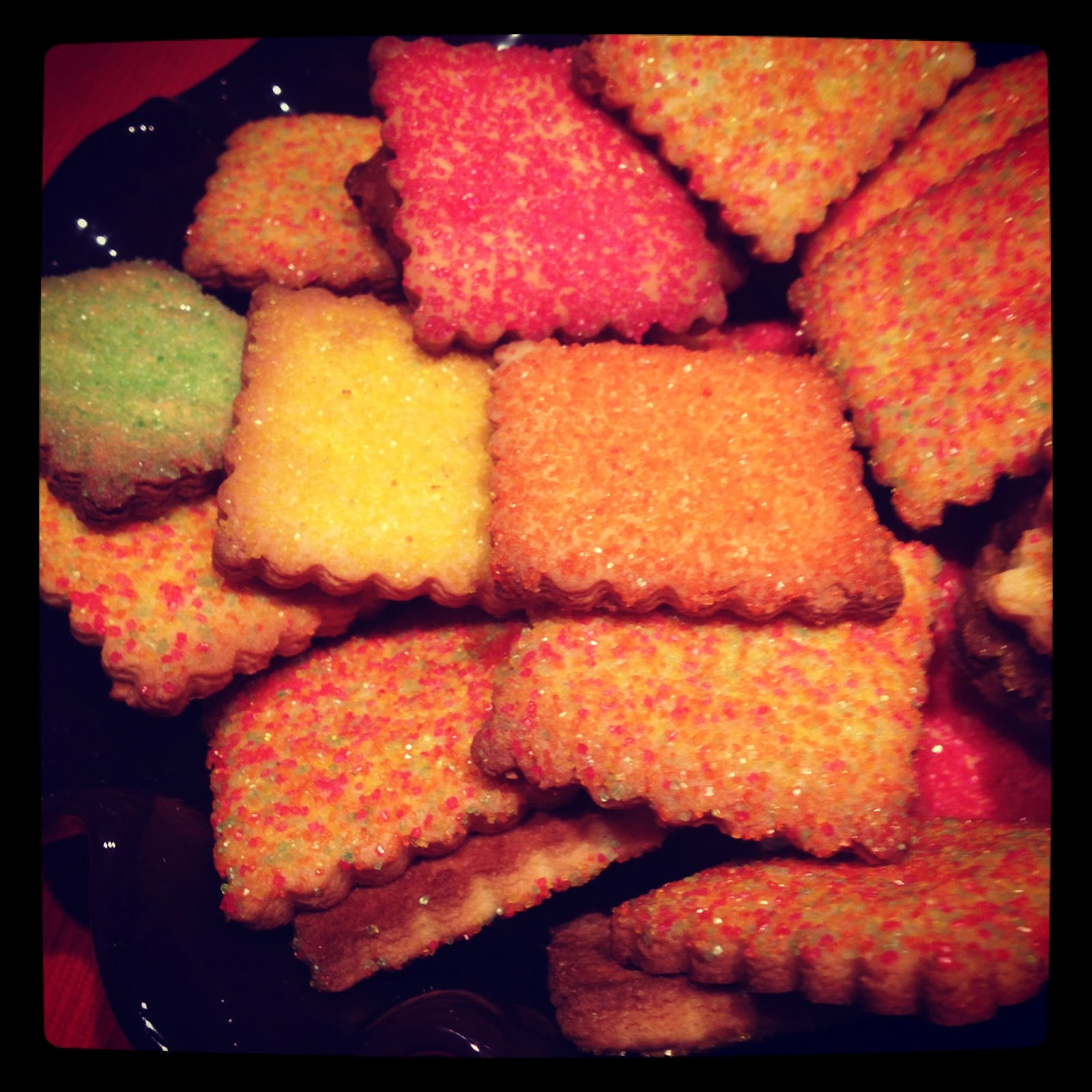 My new Kitchenette: GALLETITAS AZUCARADAS DE COLORES Y AIG 2012