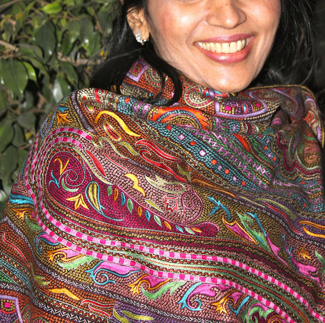 Sohum Sutras: The best place to buy a kalamkari shawl