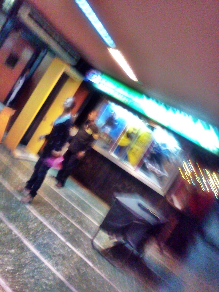 shallowfishgodeep: G7 Gaeity Multiplex, Bandra - A unique cinematic ...