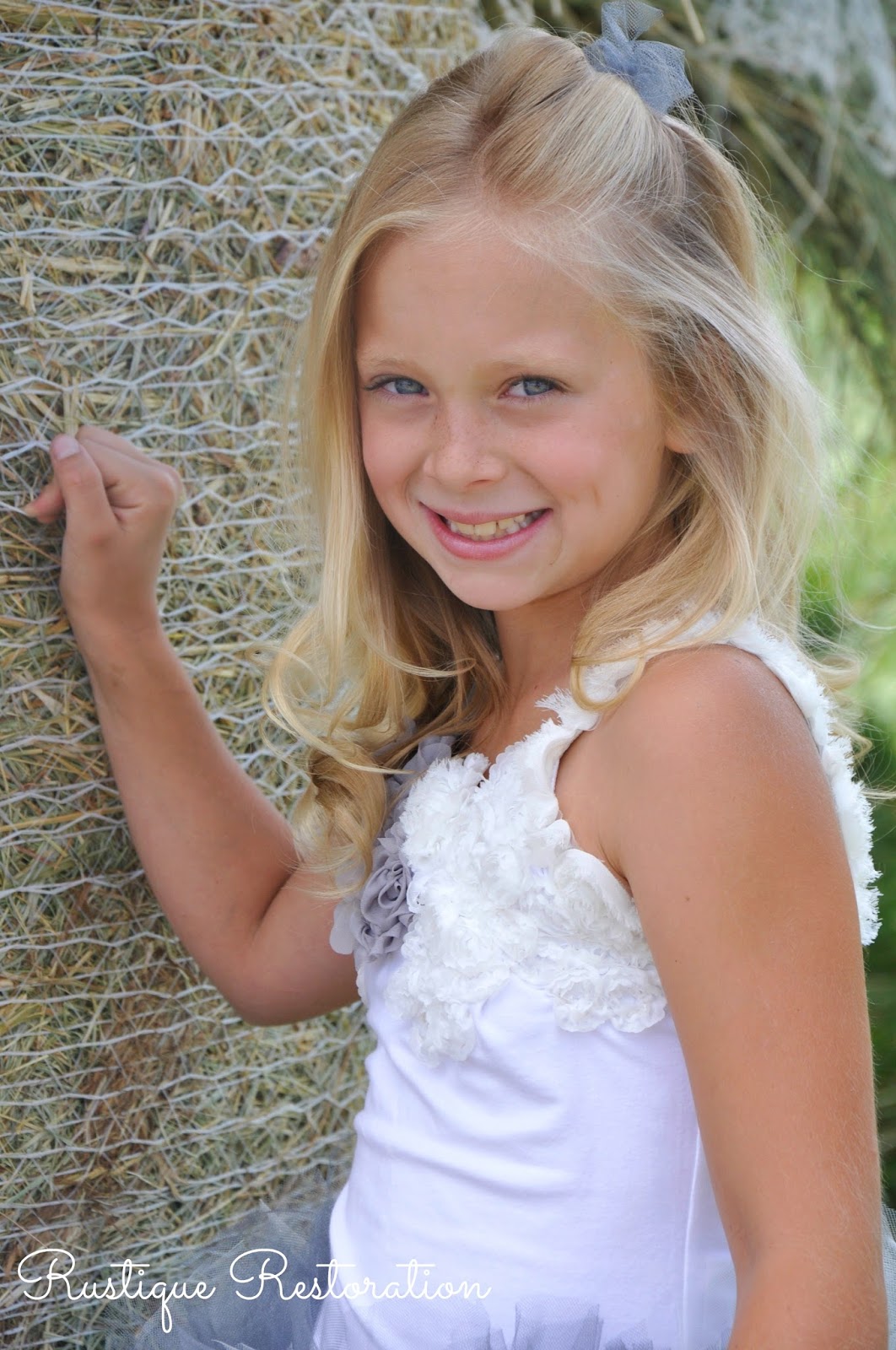 Rustique Restoration: Another Pretty Girl In Another Pretty Dress!