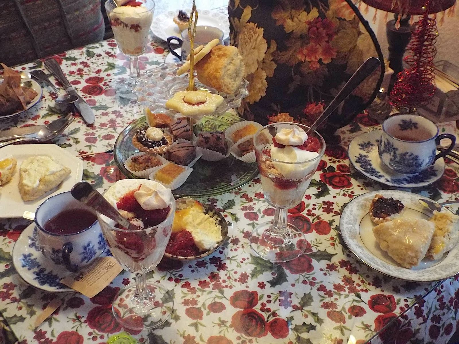 Tea Travellers Societea: VILLAGE EATERY & TEA COMPANY