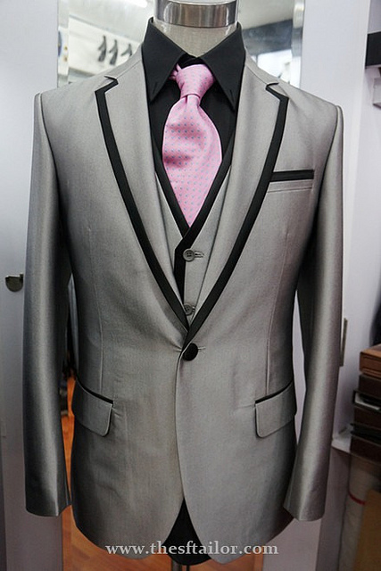 Custom Made Suits Online : Online Custom Made Suits Are High In Quality