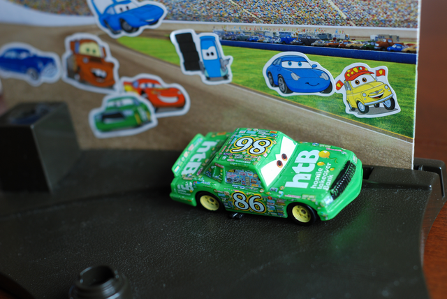 SOBISZ: Bohaterowie filmu AUTA 1/4 - Boost, DJ, Wingo, Lola, Marek Marucha