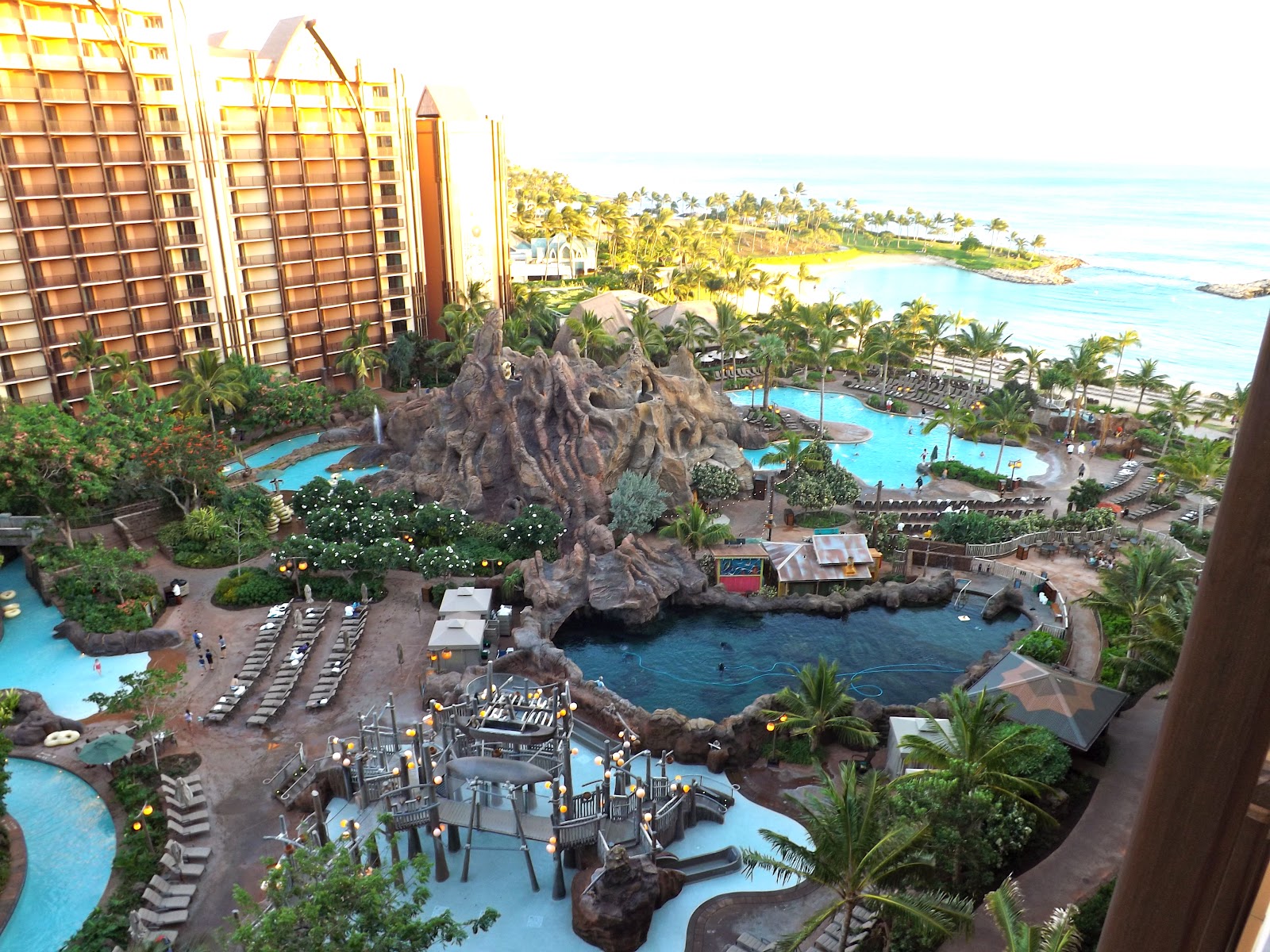 Aulani - The View and The Pool