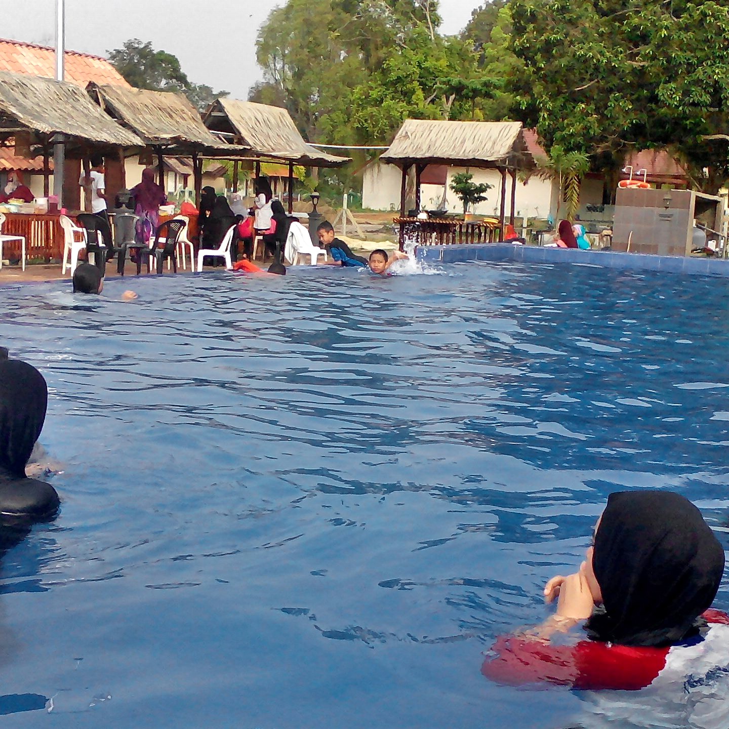 With Love: Penyabong Warisan Resort - Aktiviti mandi manda dan bersampan