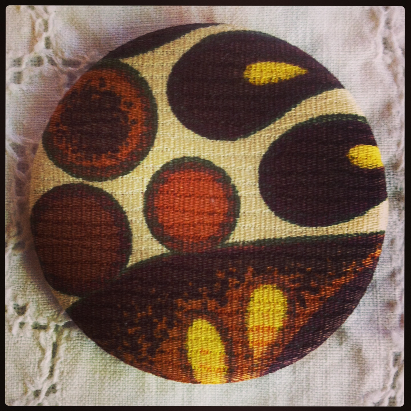 Retro barkcloth fabric brooches