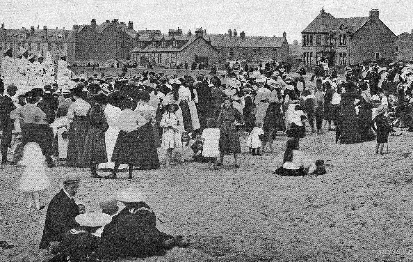 Tour Scotland: Old Photograph Beach Troon Scotland